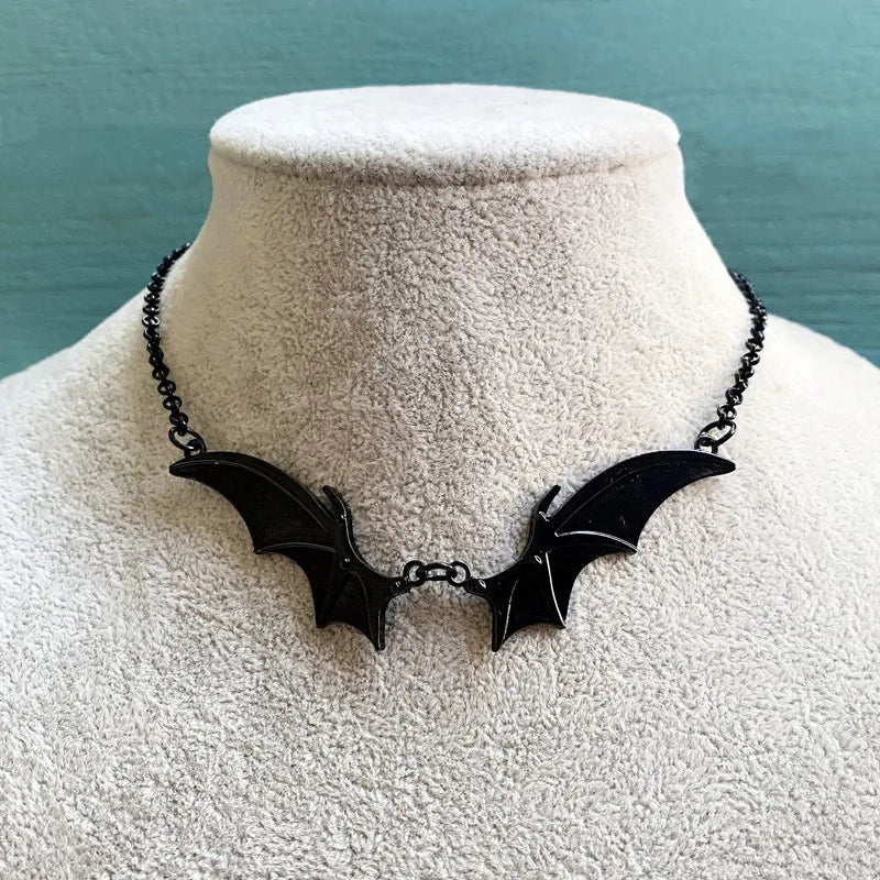 Gothic Vampire Bat Wing Pendant Necklace – DAXUEN