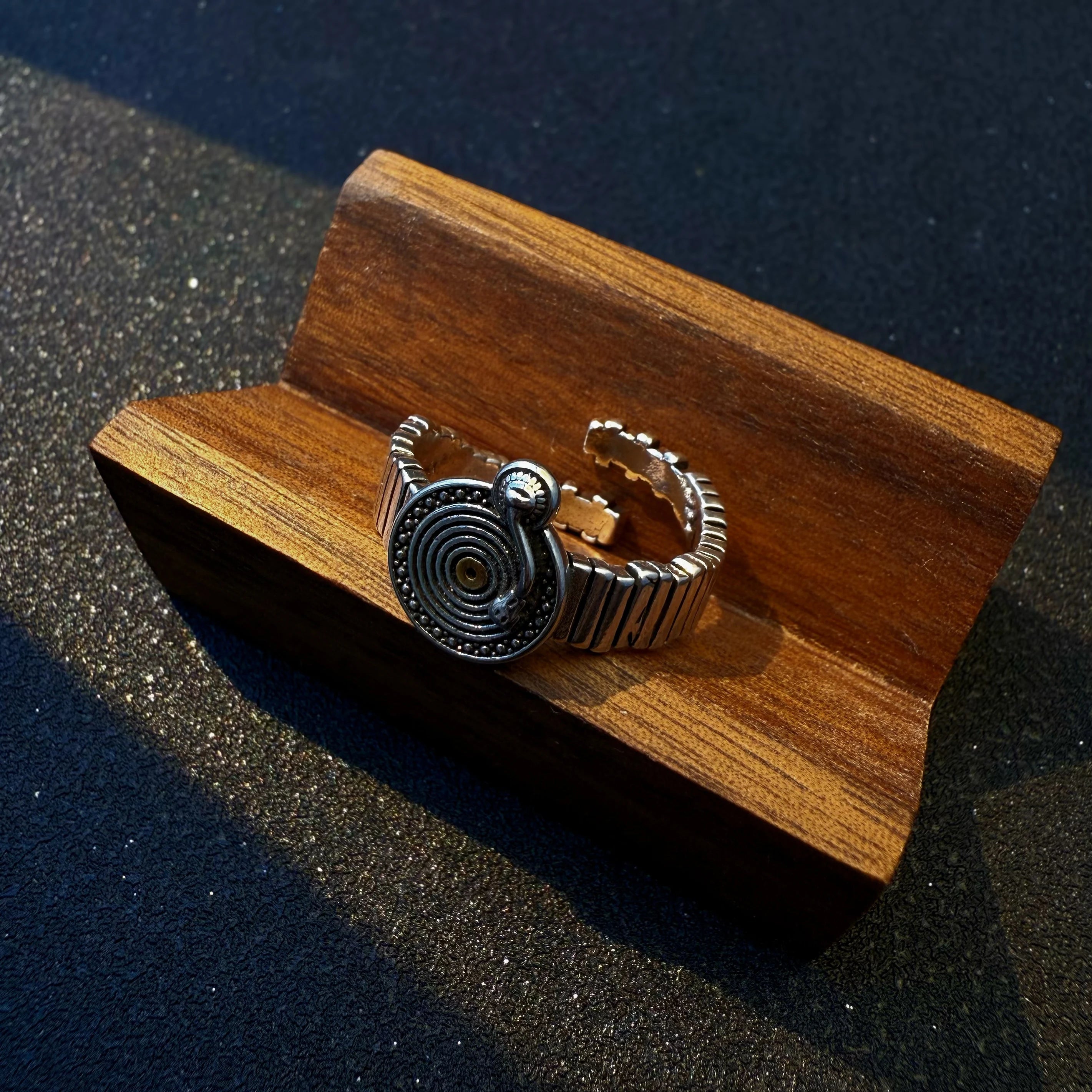 Vintage Vinyl Record Adjustable Open Ring – DAXUEN