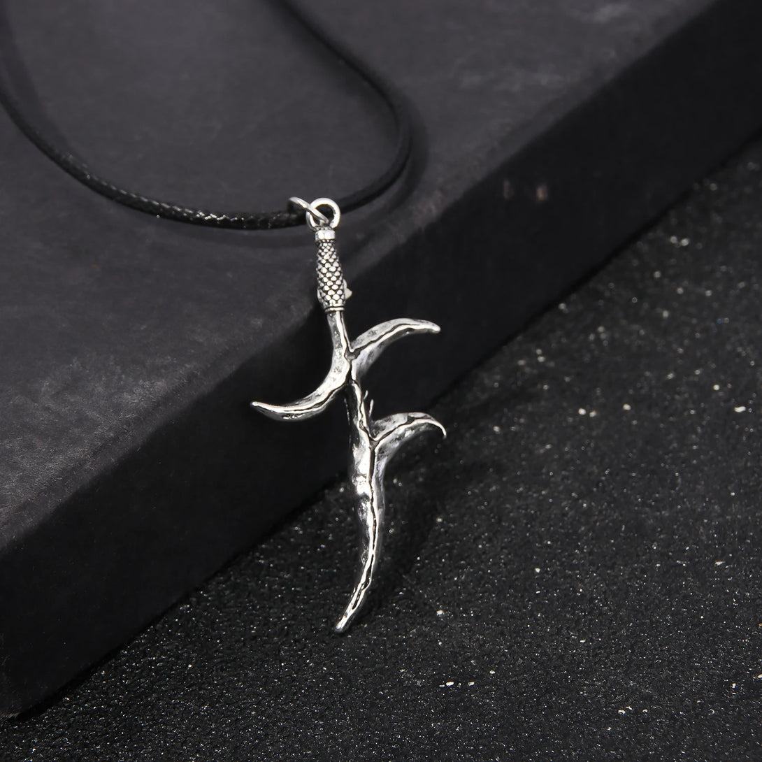 Spectral Steed Black Dagger Necklace – DAXUEN