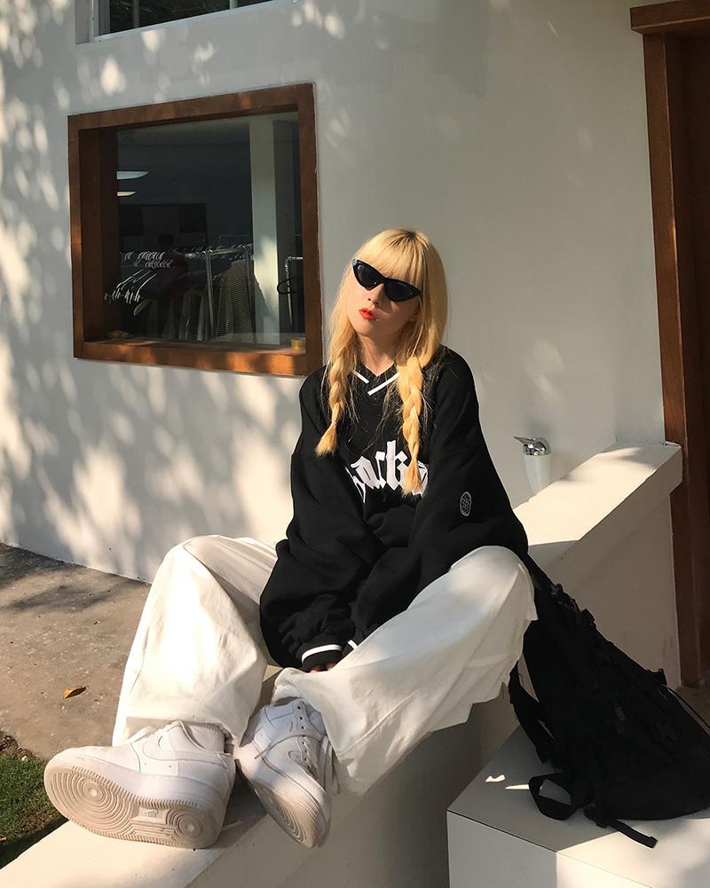 Y2K V-neck Sweatshirt – DAXUEN